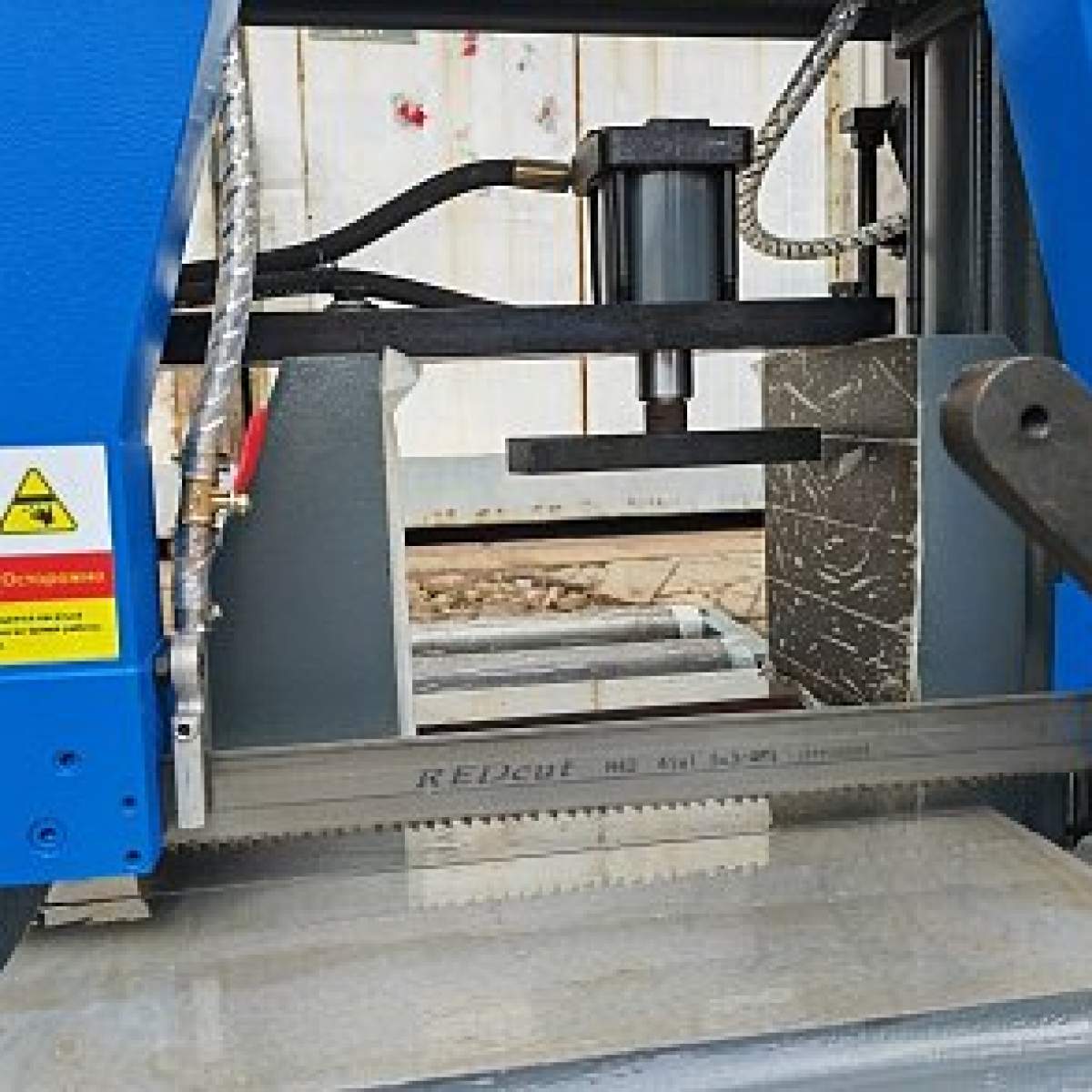 Ленточнопильный станок по металлу под углом 90° MetalTec BS 400 CH ...